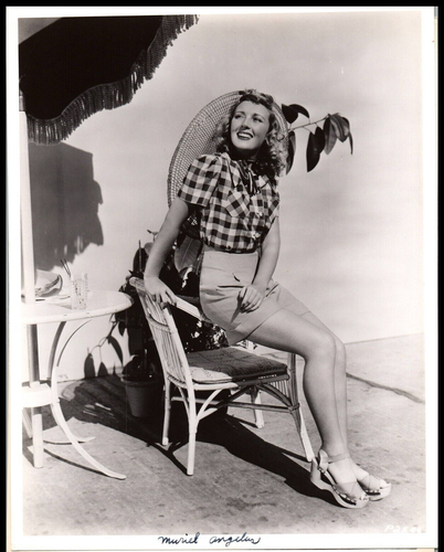 HOLLYWOOD BEAUTY MURIEL ANGELUS CHEESECAKE LEGS STUNNING 40s PORTRAIT ...