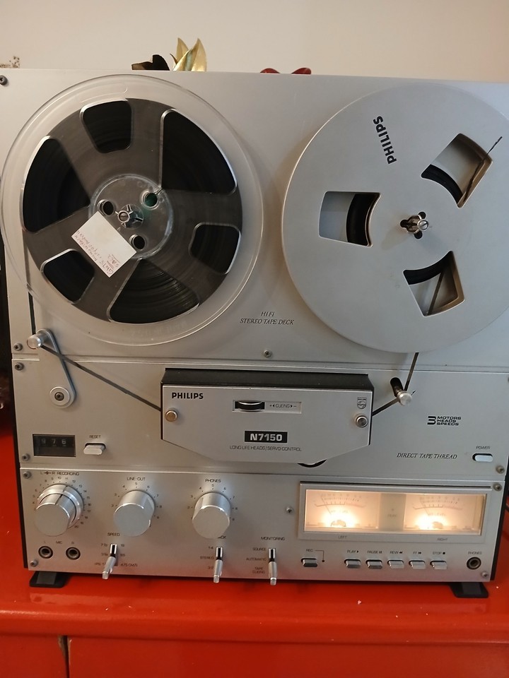 Philips N7150 a Vintage 1980 Reel-to-Reel Tape Player and Recorder ...
