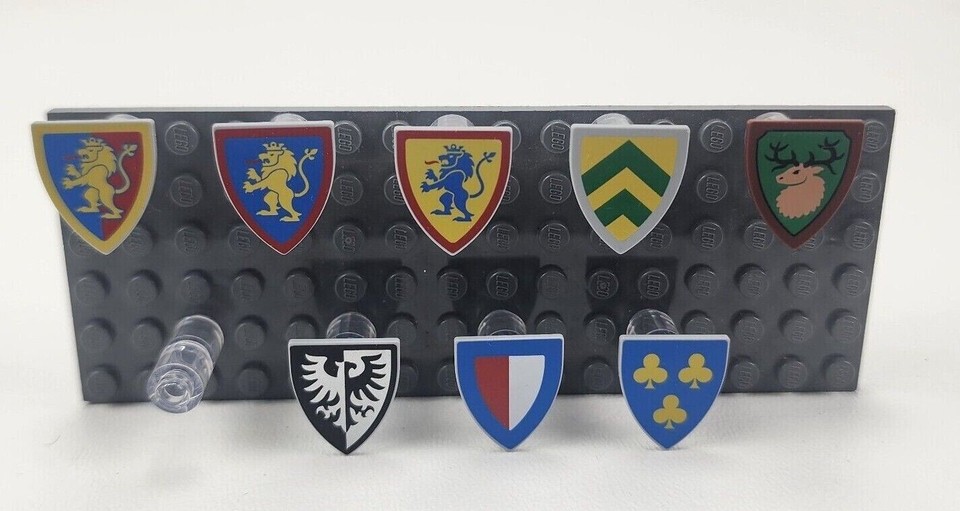 LEGO CASTLE LION KINGHTS,BLACK FALCON MINI FIGURES,WEAPONS,ARMOR ...