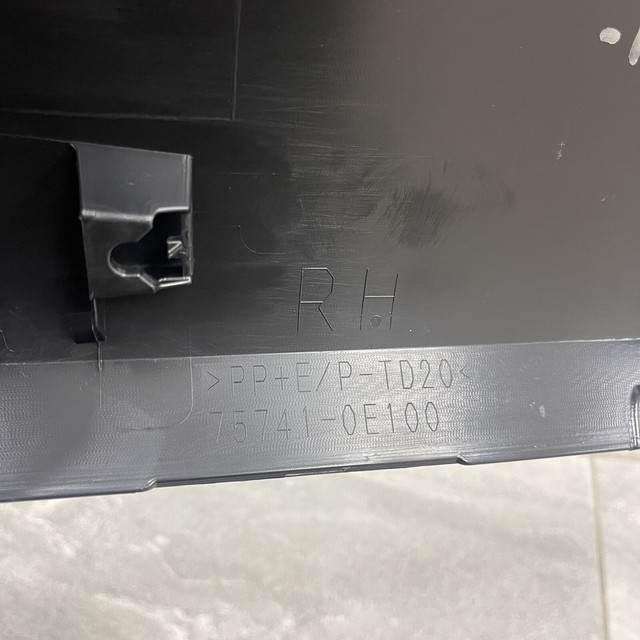 757410E903 Genuine Toyota Moulding RR Door 75741-0e903 for sale online ...