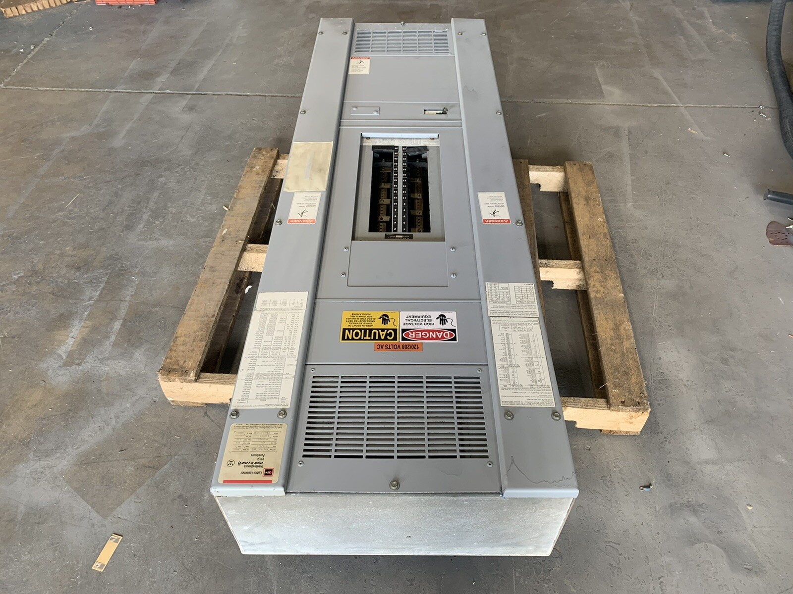 Eaton Pow-r-line 4 PRL4B Panelboard 3r Outdoor Enclosure for sale ...