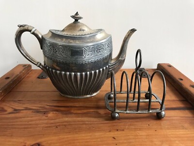 ANTIQUE EPNS SILVER PLATED HEAVILY ENGRAVED TEAPOT AND TOAST RACK AS ...