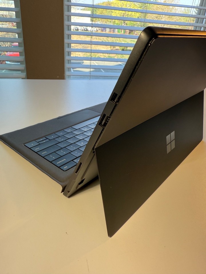Microsoft surface Pro 6 Core i5 8th generation with 8GB RAM and 256GB ...