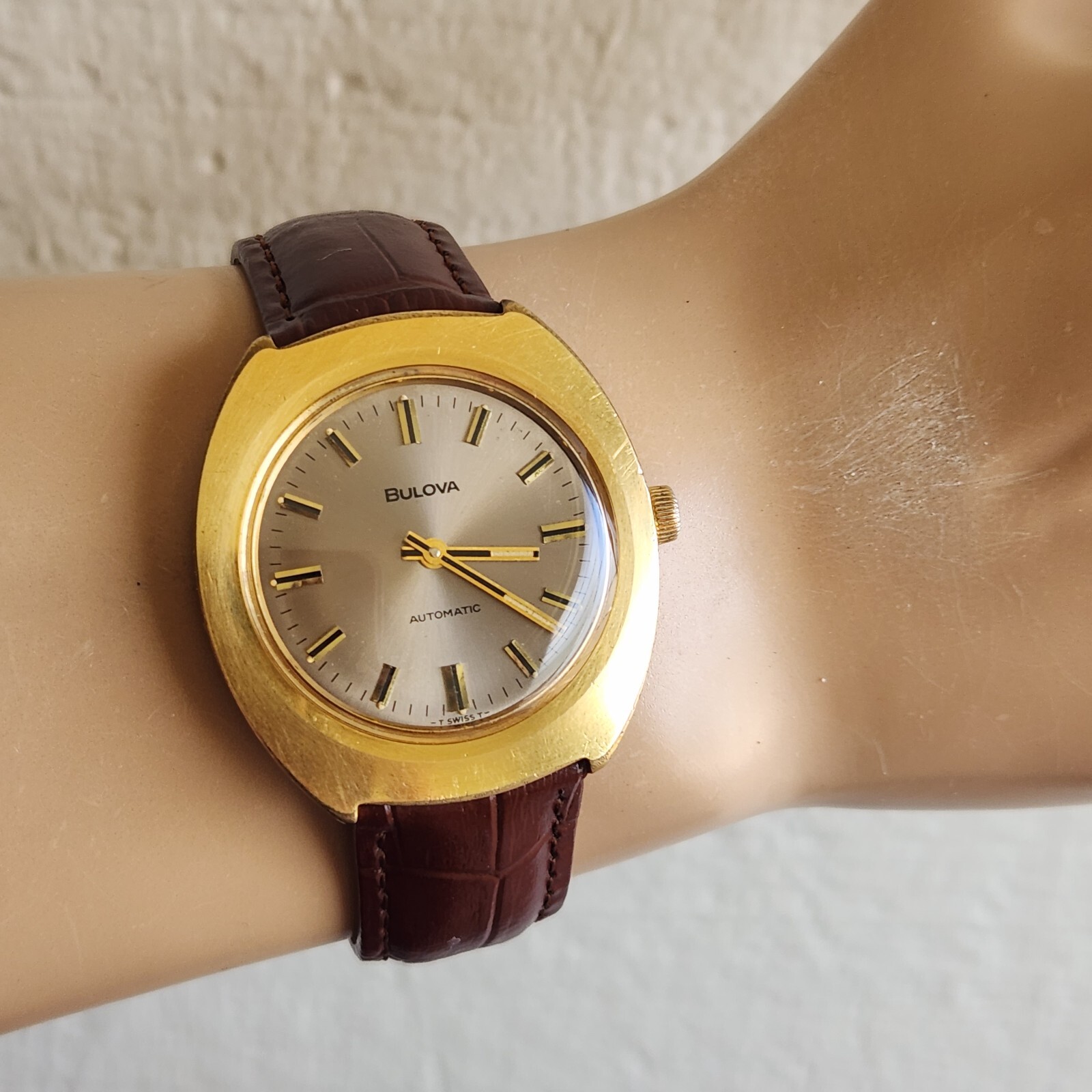 Vintage BULOVA men's automatic watch Micro-rotor 12EBA 17Jewels swiss ...