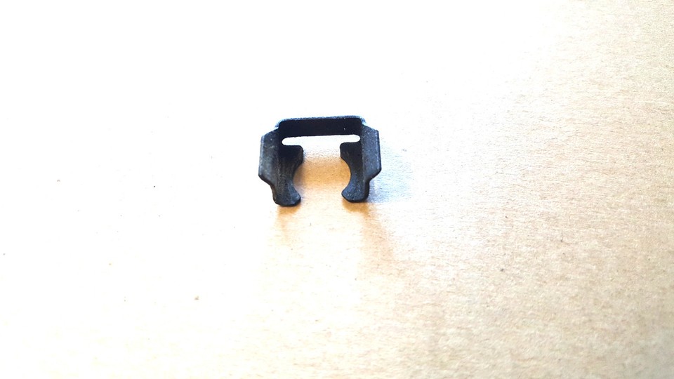 dodge chrysler clip injector 04418257AB 05003092AF 04275317 04612217 ...