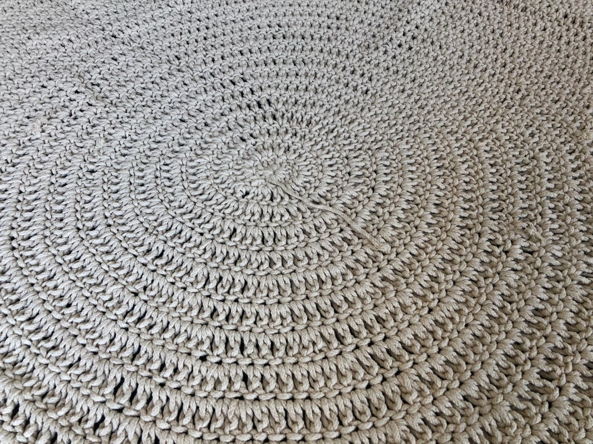 Crochet Around Rope Light Rug | Shelly Lighting
