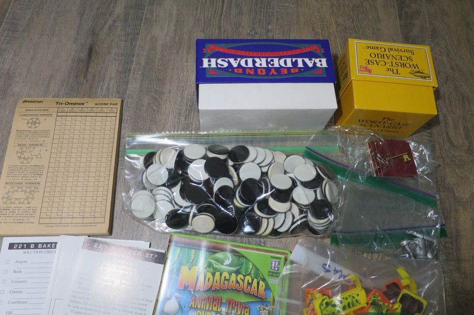 LARGE LOT of Mixed Random Board Game Pieces Replacement Parts Huge Lot ...