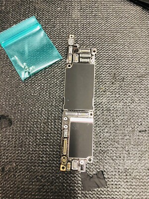 Original Apple iPhone XR Motherboard Main Logic board Locked For Parts ...