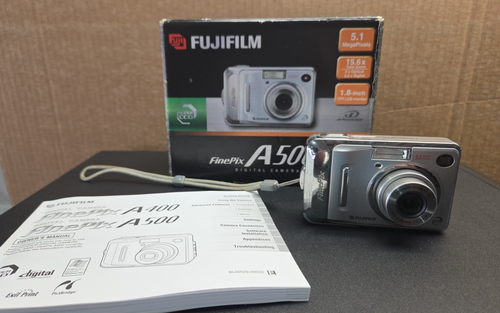 Fujifilm FinePix A500 Digital Camera 5.1 MP Silver w/box - Tested And ...