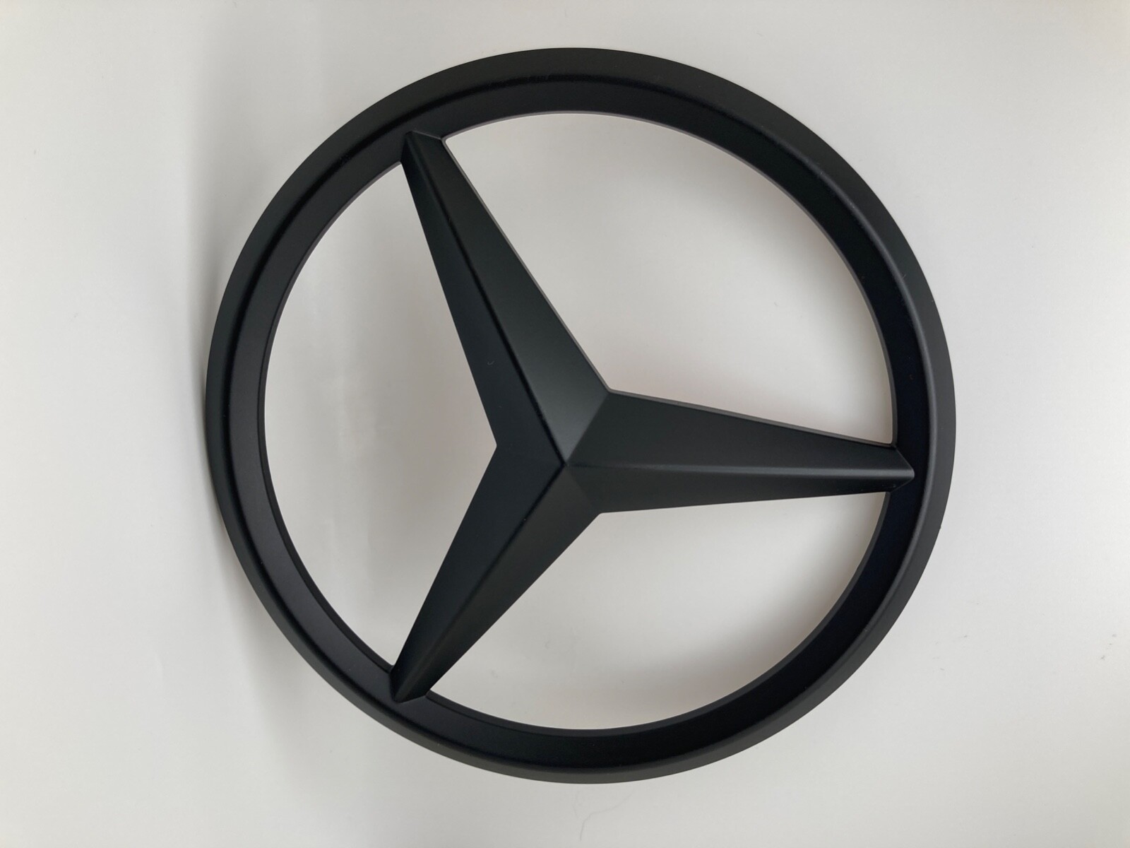 Mercedes Benz Emblem Black Background