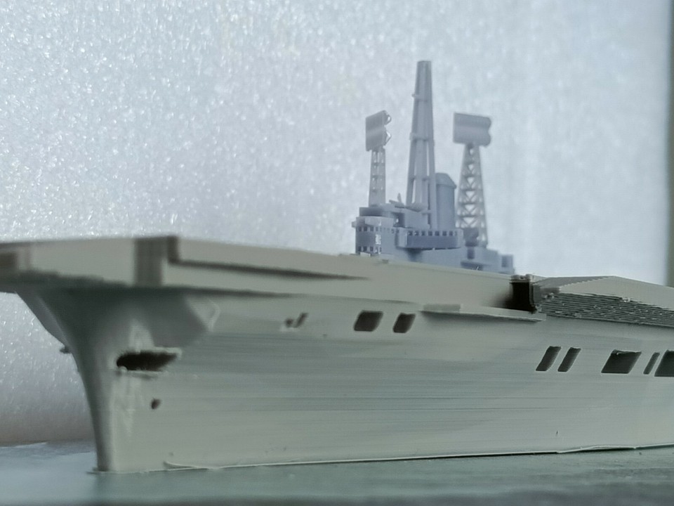 HMS Ark Royal (R09) 1/600 aircraft carrier full hull model ship kit ...