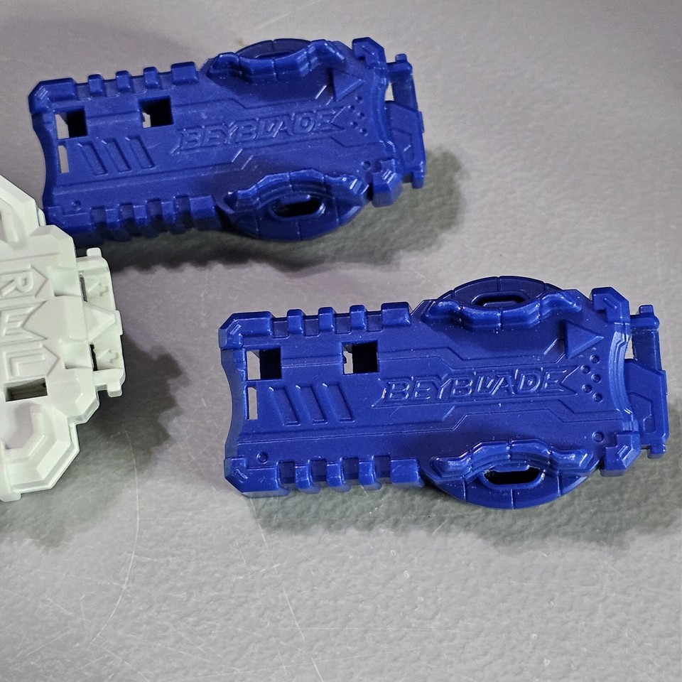 Beyblades ~ Toy Lot with 10 Beys, 3 Rip cords & 5 Launchers | eBay