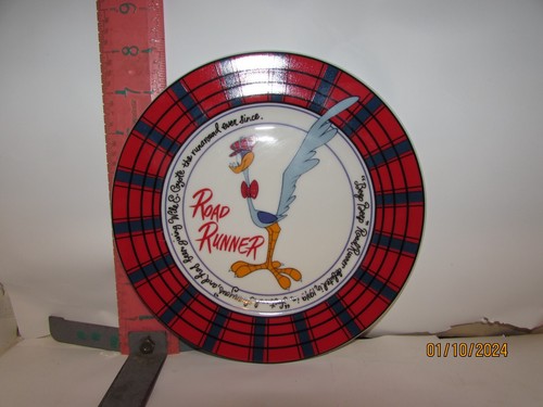 WARNER BROTHERS PLATE - MADE IN THAILAND , ROADRUNNER PLATE | eBay