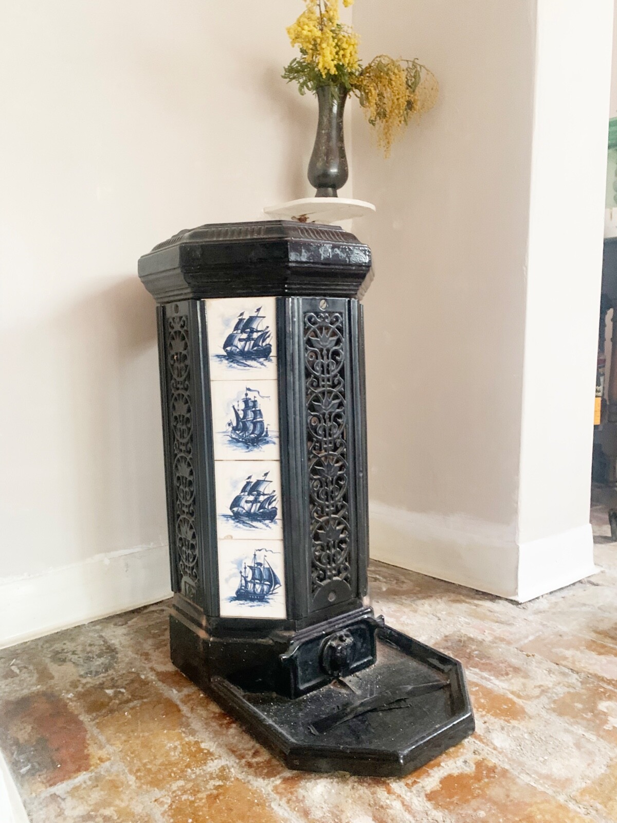 Antique Victorian Cast Iron Pierced Work & Tile Portway The Tortoise ...