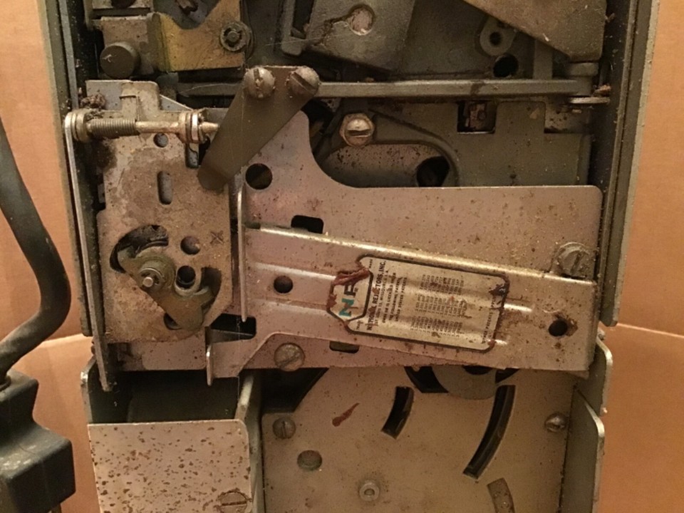 Vendo 83 Coin Mechanism Coke Machine Parts Vintage Soda Machine Parts ...