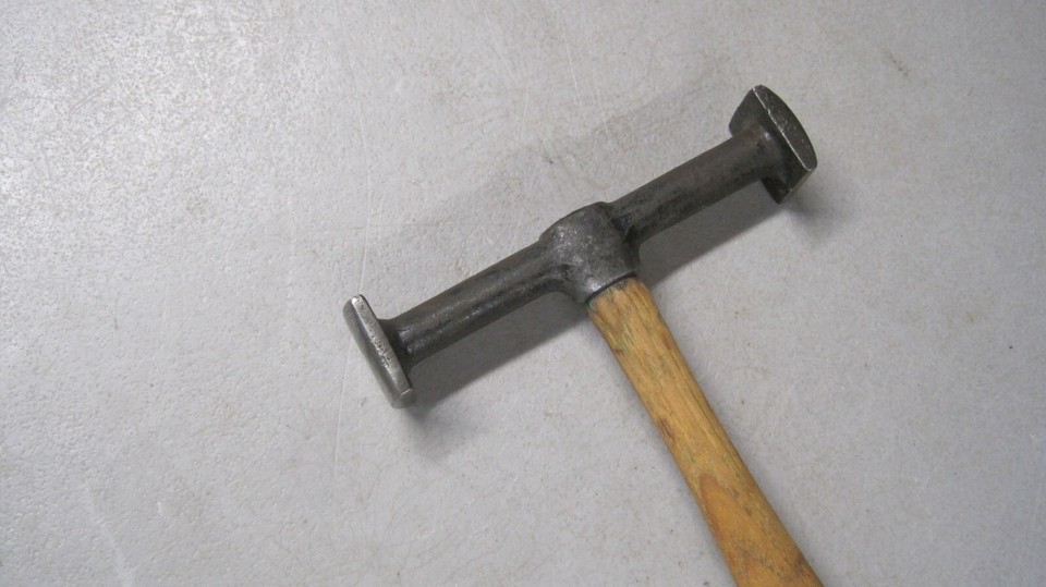 VINTAGE FAIRMOUNT AUTO BODY HAMMER REVERSE CURVE # 152G VERY HARD TO ...