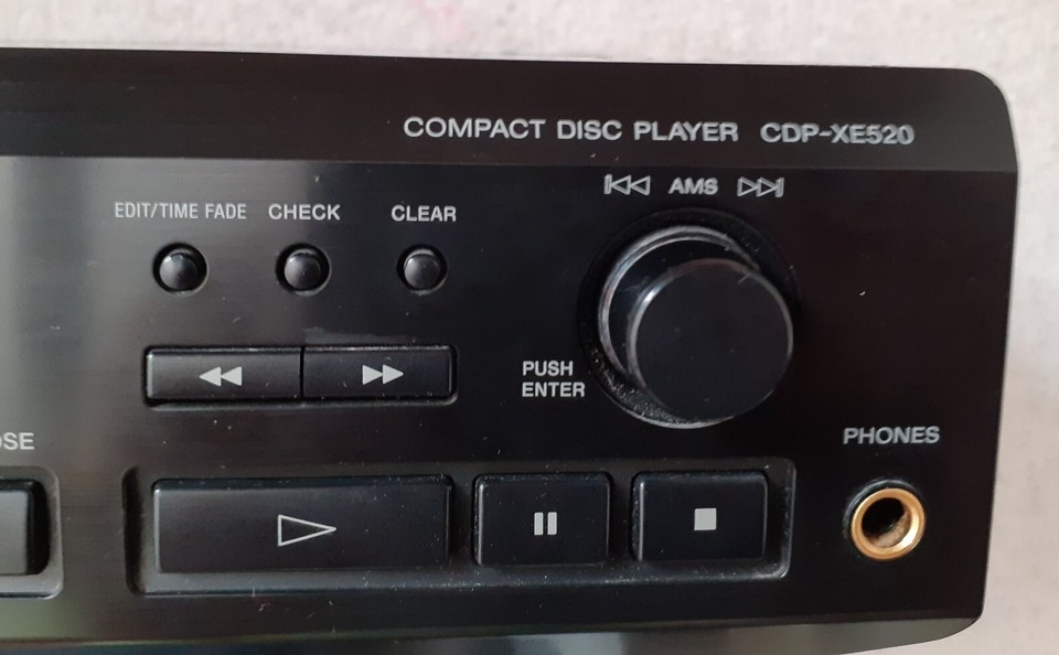 SONY CDP-XE520 CD PLAYER Hifi Separate Compact Disc Player SPARES OR ...