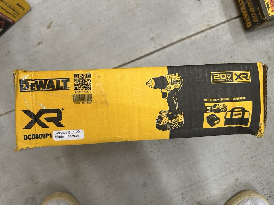 DeWalt DCD800P1 20V MAX XR Lithium-Ion Cordless Compact 1/2 in. Drill ...