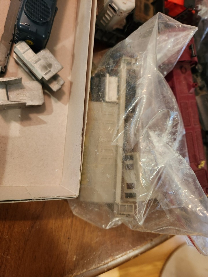 Lot of assorted HO scale train parts | eBay