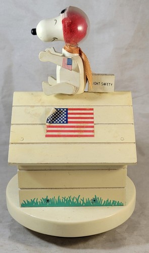 Vintage 1969 Schmid Snoopy Astronaut Music Box Fly Me To the Moon ...