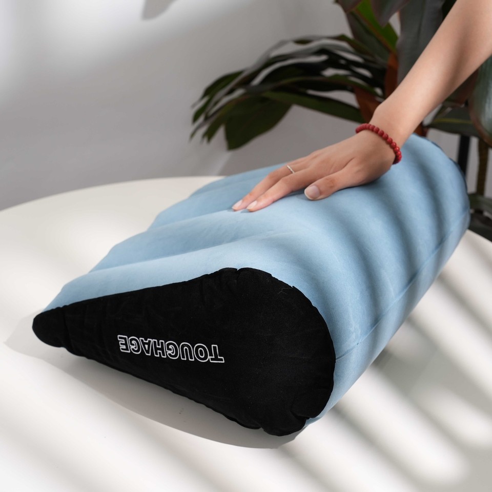 TOUGHAGE Multifunctional Inflatable Triangular Pillow Positions Support ...