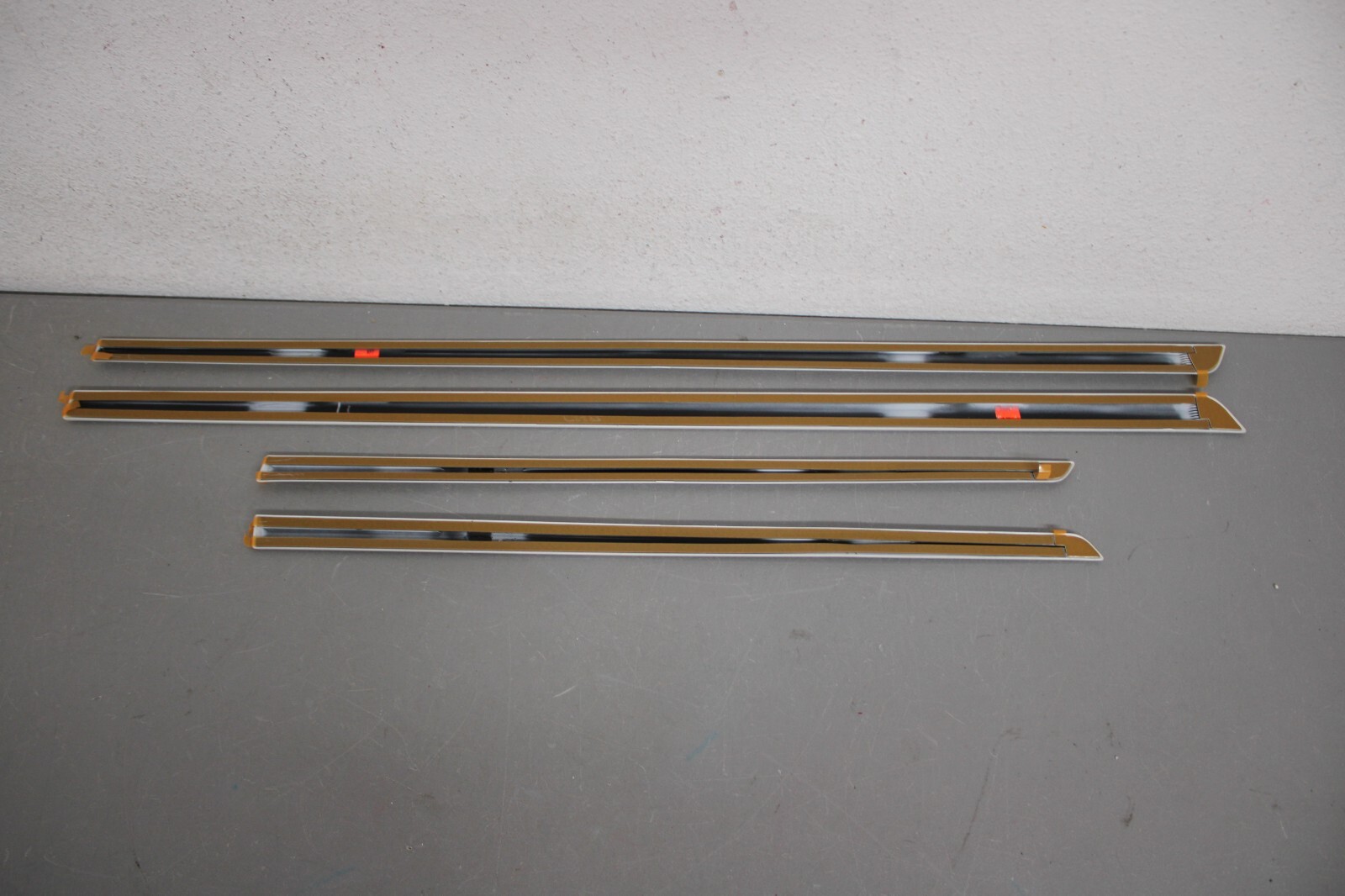 2019 2020 2021 2022 2023 TOYOTA RAV4 XLE BODY SIDE MOULDING 0EM 4 ...