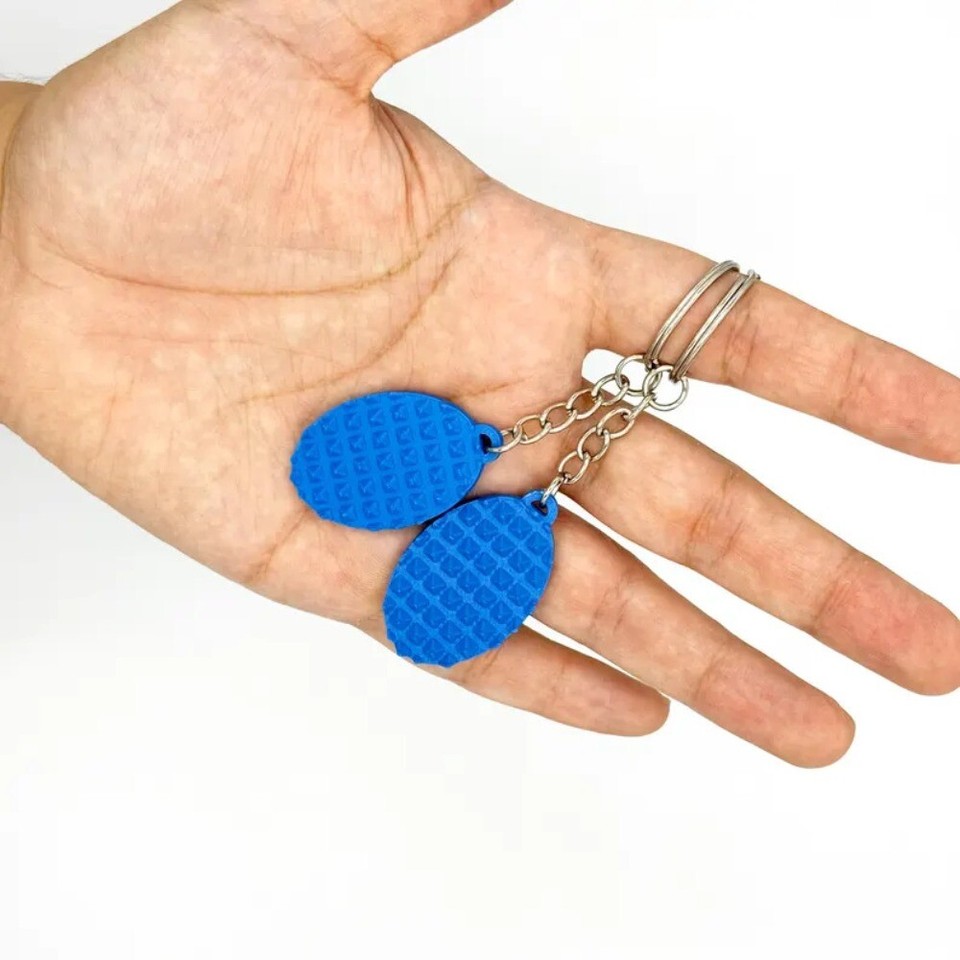 2Pcs Plastic Stabby Stones Portable Keychain Creative Fidget Toys Gift ...