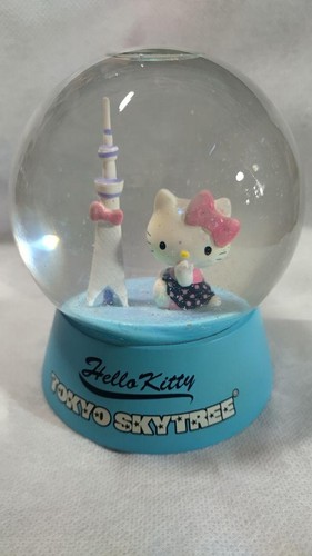 Hello Kitty Skytree Snow Globe Collectible Used 33h | eBay