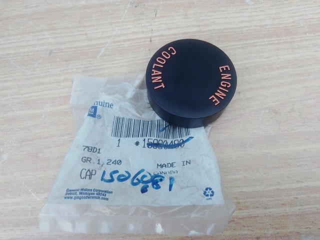 Chevrolet 15060681 Genuine OEM Factory Original Reservoir Cap for sale ...