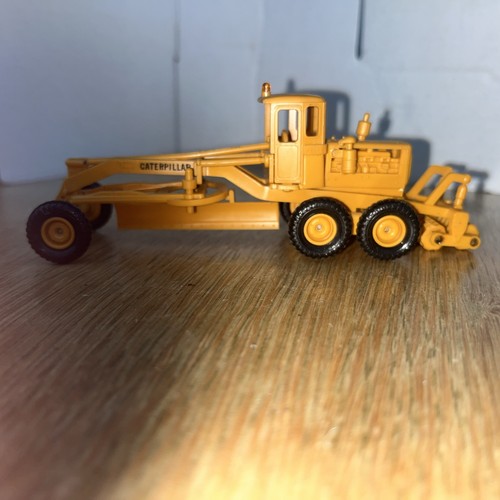 UMEX 1/87 Scale Caterpillar Motor Grader DBGM + Disc Harrows | eBay UK