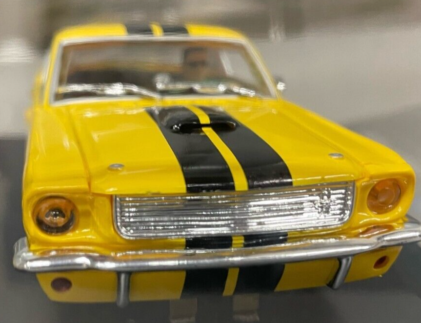CARRERA Evolution 1/32 1966 Yellow Ford Mustang GT 350 Slot Car 27148 ...