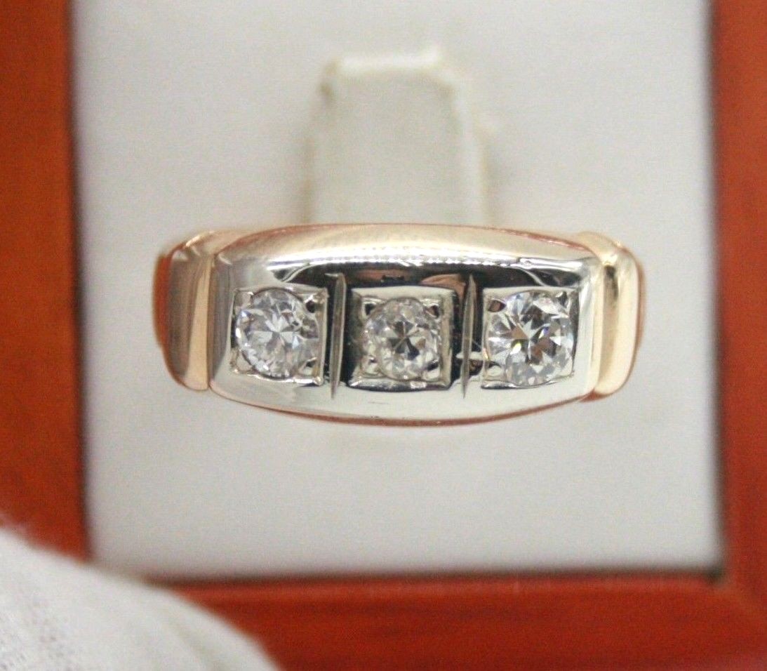 14K YELLOW GOLD MEN`S WEDDING 3 DIAMONDS RING WITH RO… - Gem