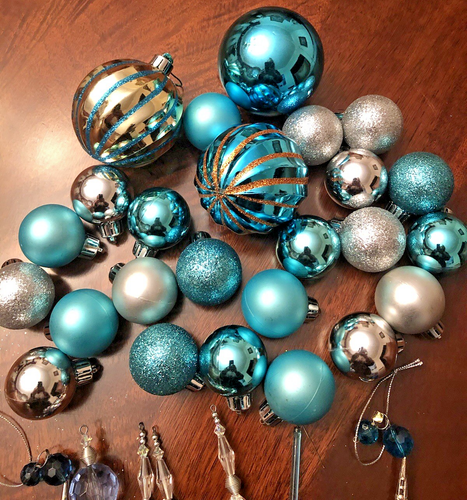 Lot of 32- Round & Long Drop Aqua Turquoise Silver & Blue Christmas ...
