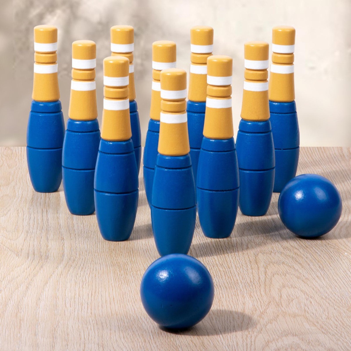 Miniature Bowling Pins Bowling Pins Setup Hi Res Stock Photography And