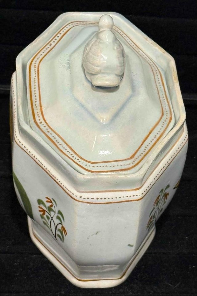 Antique Leeds Type Pearlware Swan Finial Hand Painted TULIP Design ...