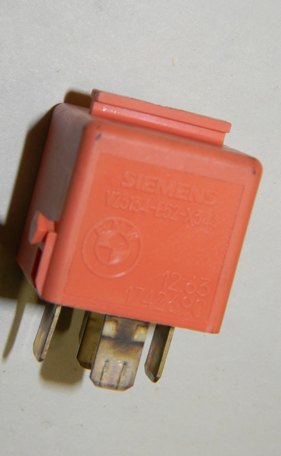 BMW E31 E32 E34 E36 318i 323i 325i 328i M3 525i 735iL 840Ci Z3 Relay ...