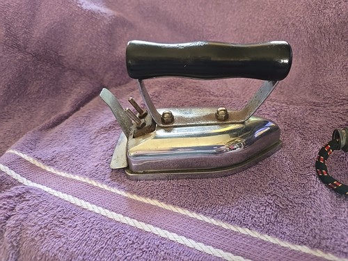 Vintage Electric Clothes Iron Of The Past-WORKS-6" Long Seldom Sold ...