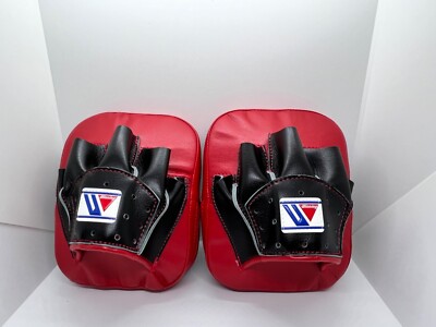 Winning Boxing Small Punching Mitts Red and Black curved CM10 Unused ...
