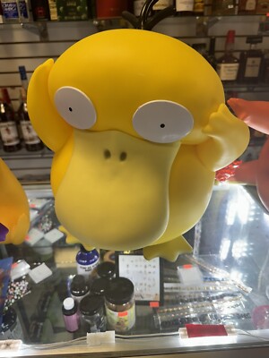 **LIMITED EDITION RARE- PSYDUCK POKÉMON STATUE (LIFESIZE) PVC PLASTIC 1 ...