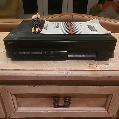 JVC VCR Model HR-D3050U Video Cassette Recorder w/ Manual & Cables ...