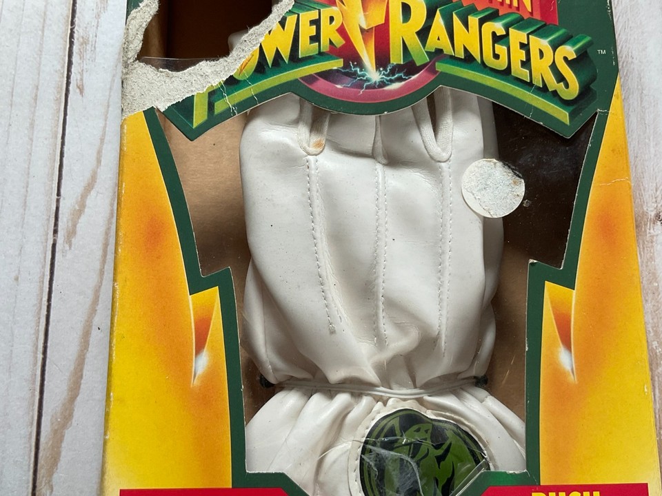 Bandai Mighty Morphin Power Rangers Gloves: Pink Ranger 1994 Sound ...