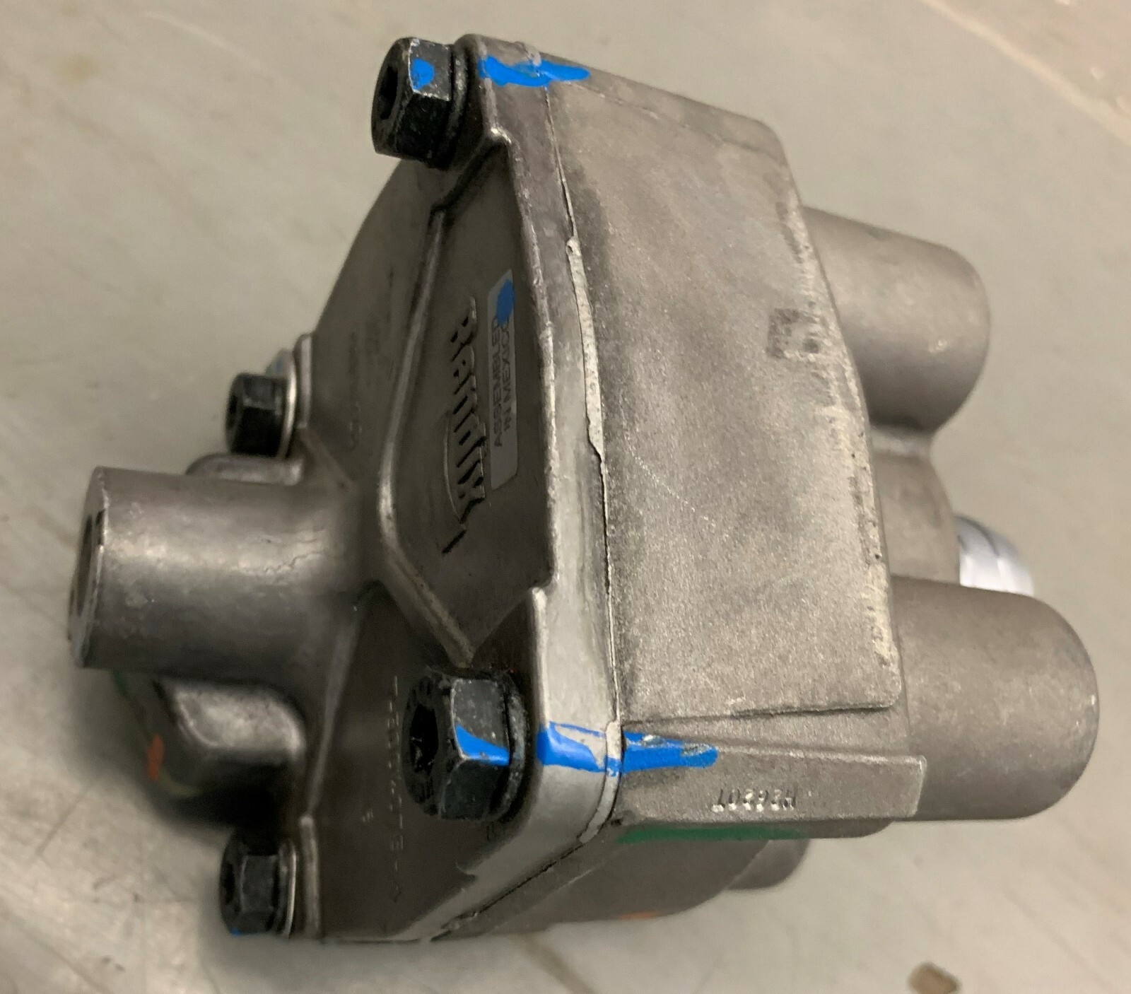 BENDIX K075159 909828 t-5004075-a RELAY VALVE GENUINE OEM for sale ...