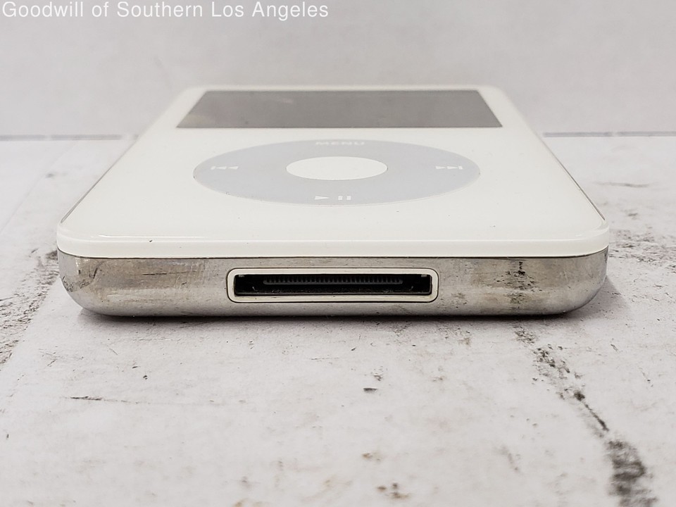 Apple A1136 iPod Classic 5th Gen. 30GB White Video MP3 Player, Tested ...