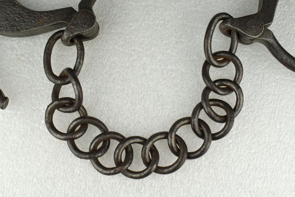 Antique Hand Forged Iron Shackles Hand Leg Cuffs Prison Jail Restraints ...
