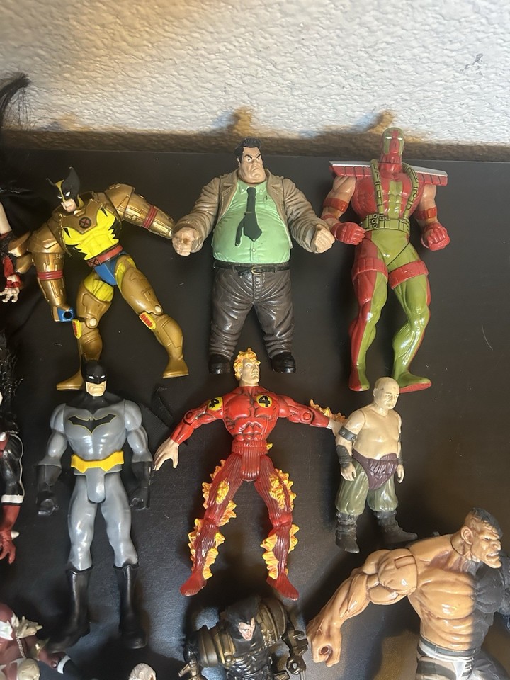 Lot Of 30 Random Action Figures Batman DC Marvel X-Men He-Man ETC Loose ...