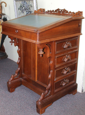 1800-1899 - Davenport Desk