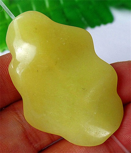 43x29x6mm Natural Green Lemon Jade Twisted Freeform Heigth Holes Bead ...