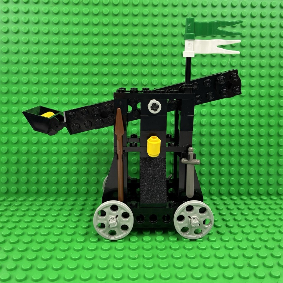 Vintage 1984 LEGO Castle Black Falcons Set 6030 Catapult Complete w ...