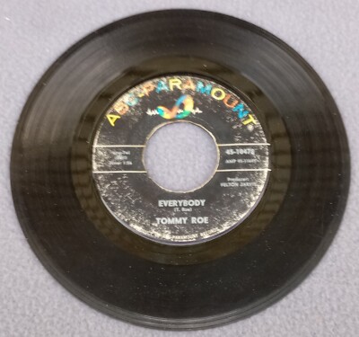 Tommy Roe: Everybody / Sorry I'm Late, Lisa (ABC-Paramount) - 7" 45 RPM ...