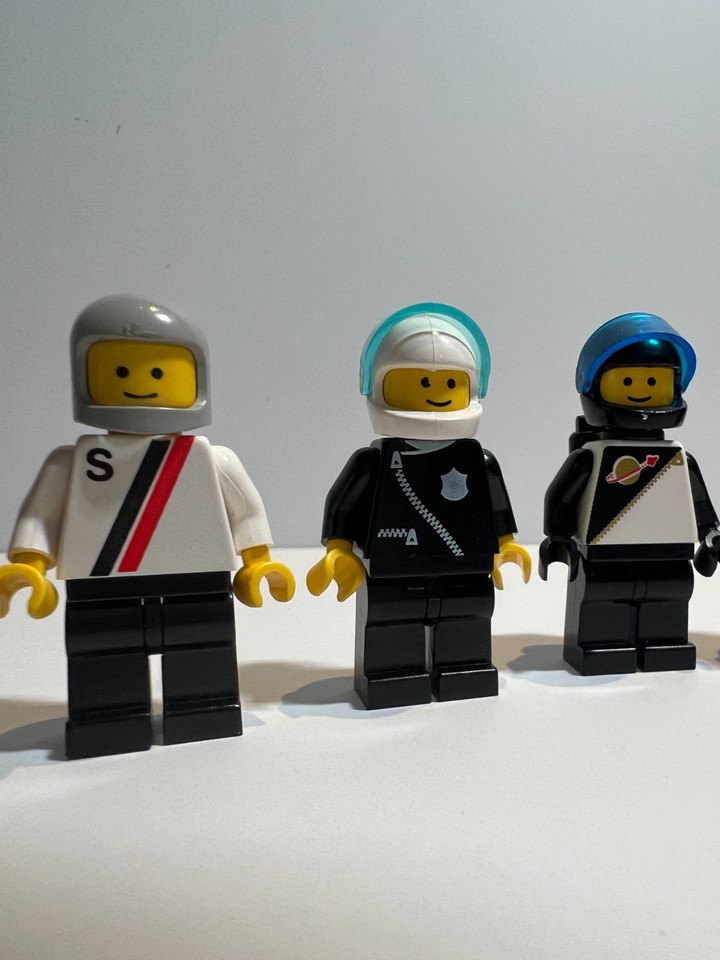 Lego Classic Spaceman 7 Minifigures | eBay